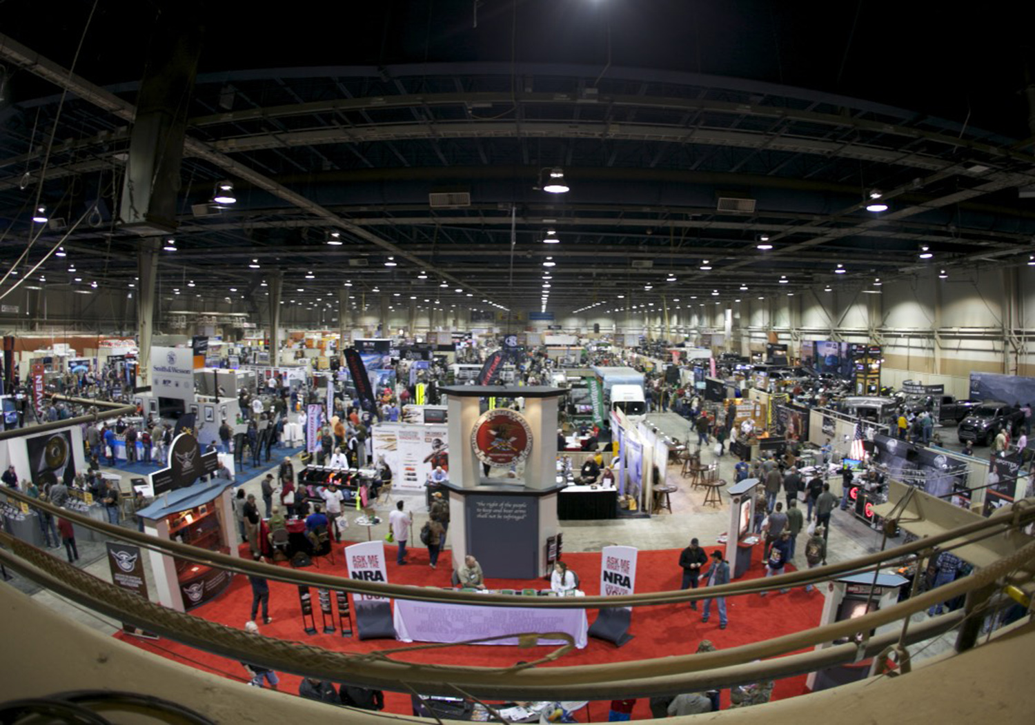 At the world's largest gun show, thankfulness for Trump - Washington ...