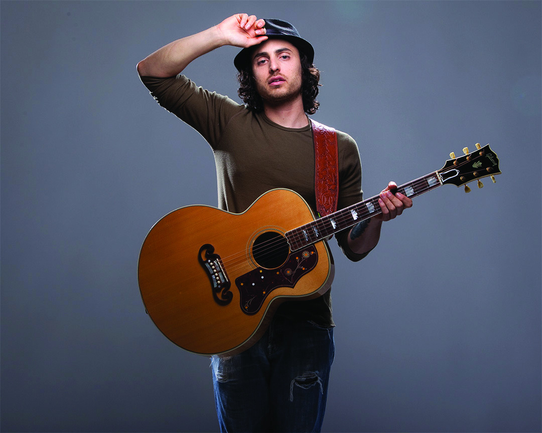 Keaton Simons shows off ‘Beautiful Pain’ - Washington Examiner