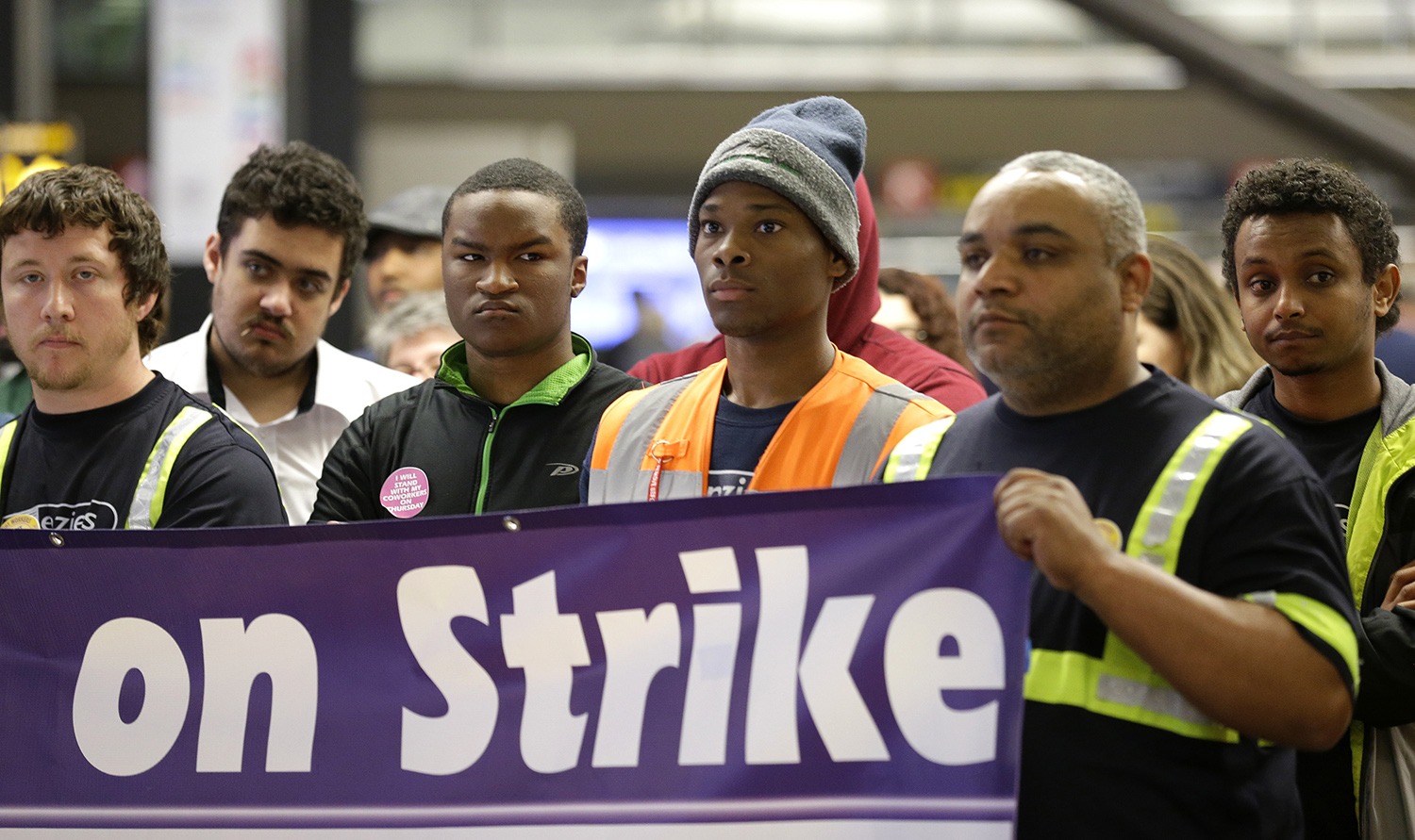 Philly airport workers to strike during DNC convention - Washington ...