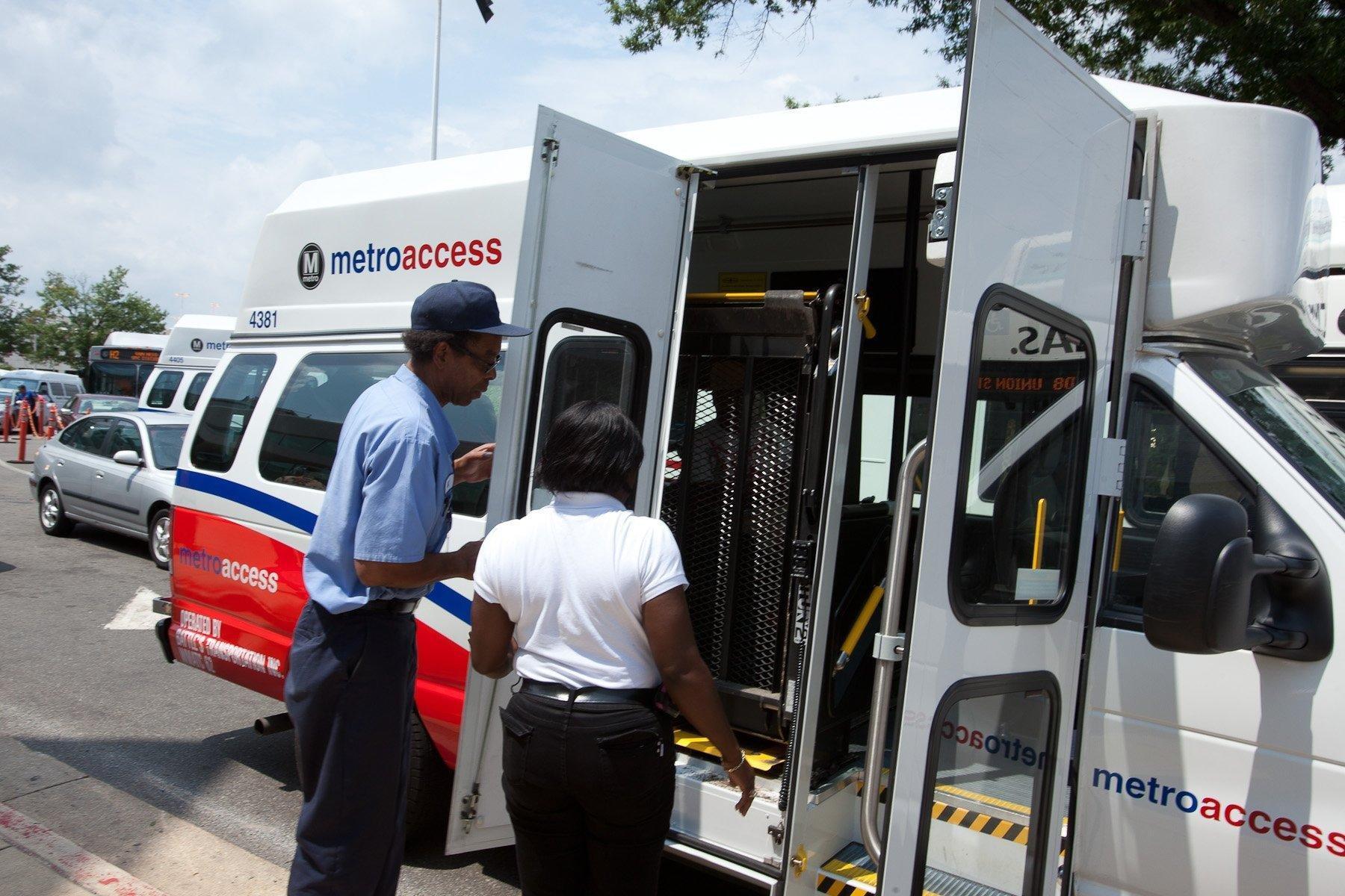 MetroAccess treats select few to 'white glove' service - Washington ...