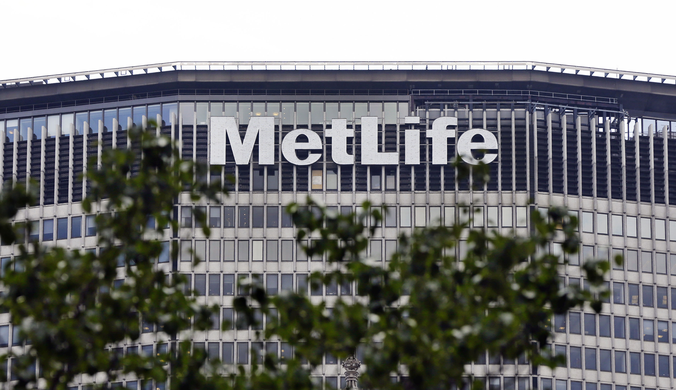 MetLife boosts minimum wage, creates new benefits after GOP tax cuts ...