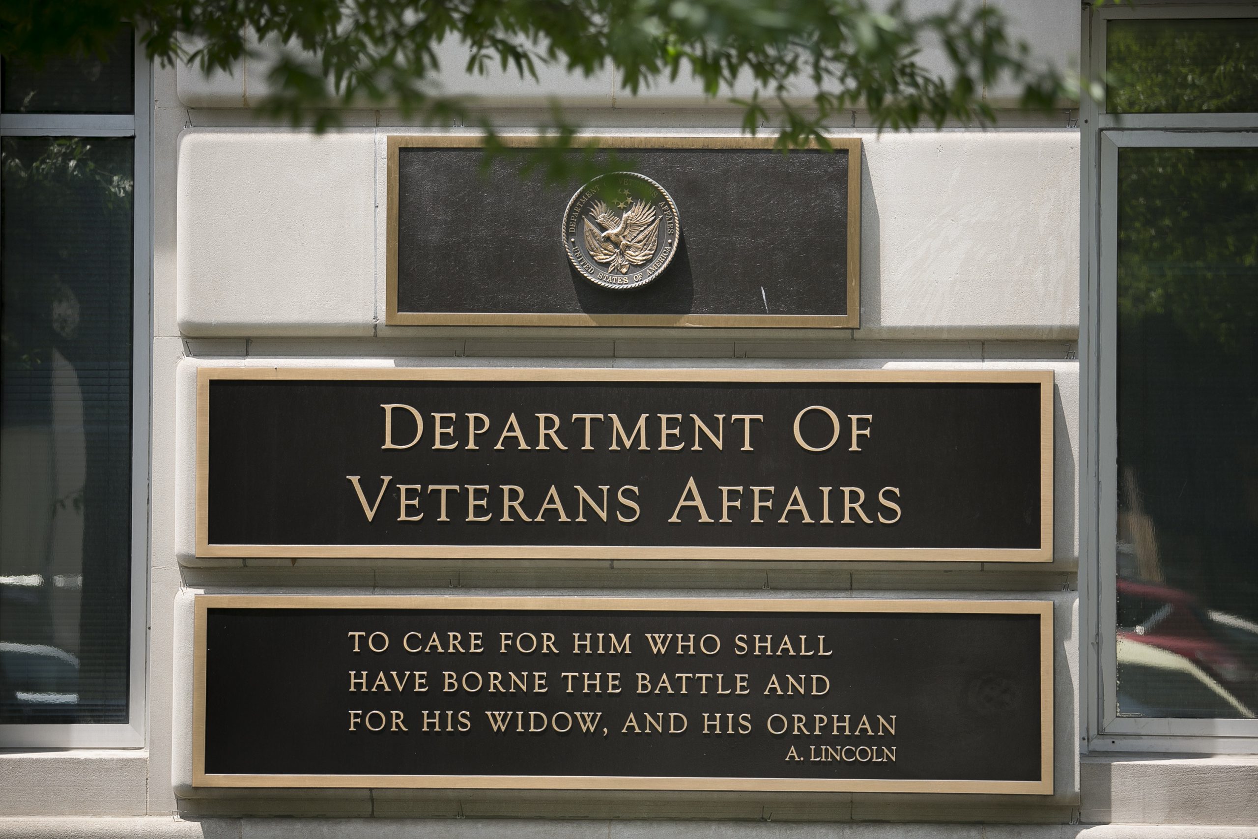 Veterans Affairs problems don’t disappear for vets in private hospitals ...