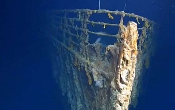 'Titanic is returning to nature': First submarine dive in years reveals ...