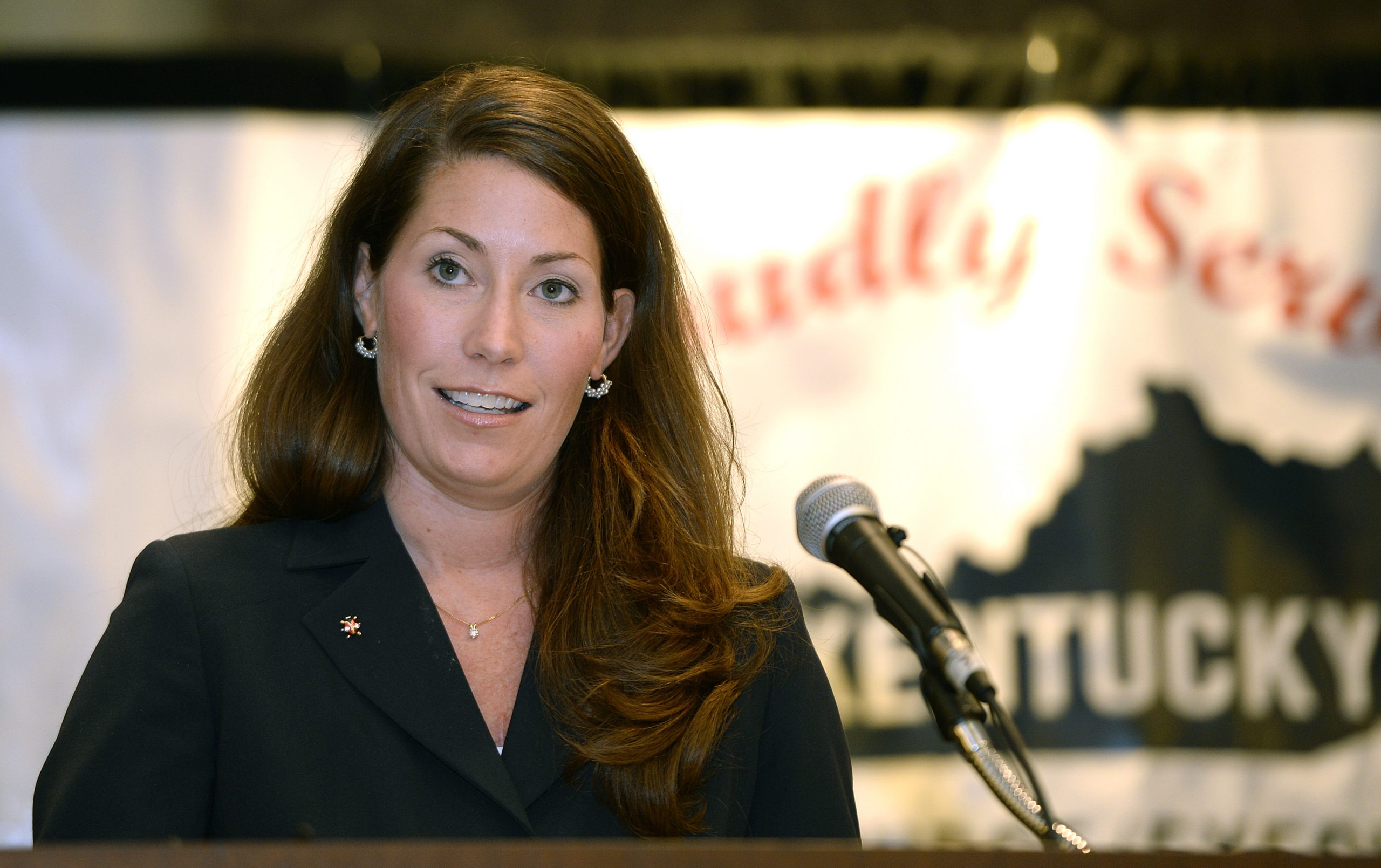 Mitch McConnell, Alison Lundergan Grimes release contribution numbers ...