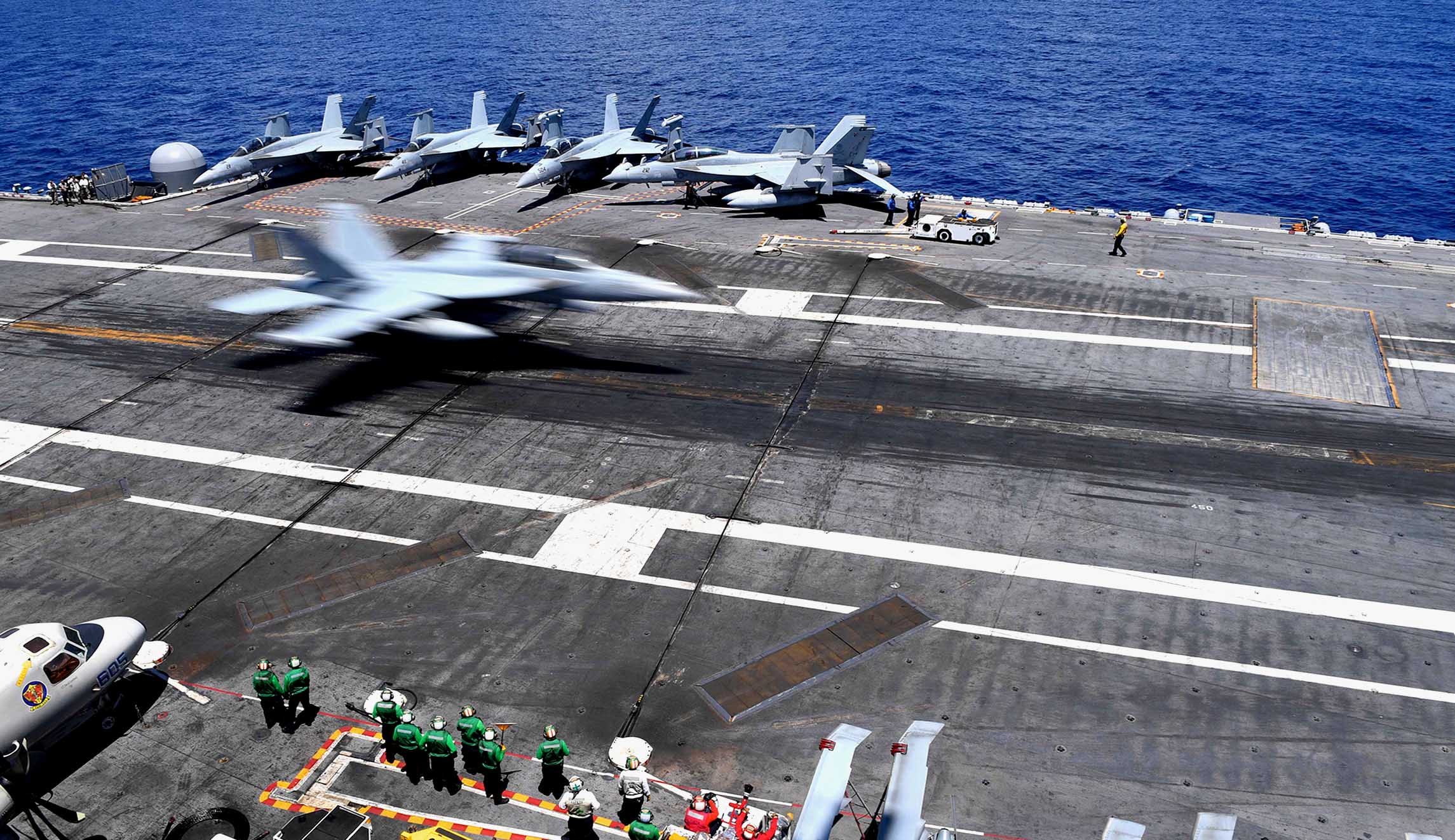 The pattern is full: 'Top Gun' film crew gets underway on the USS ...