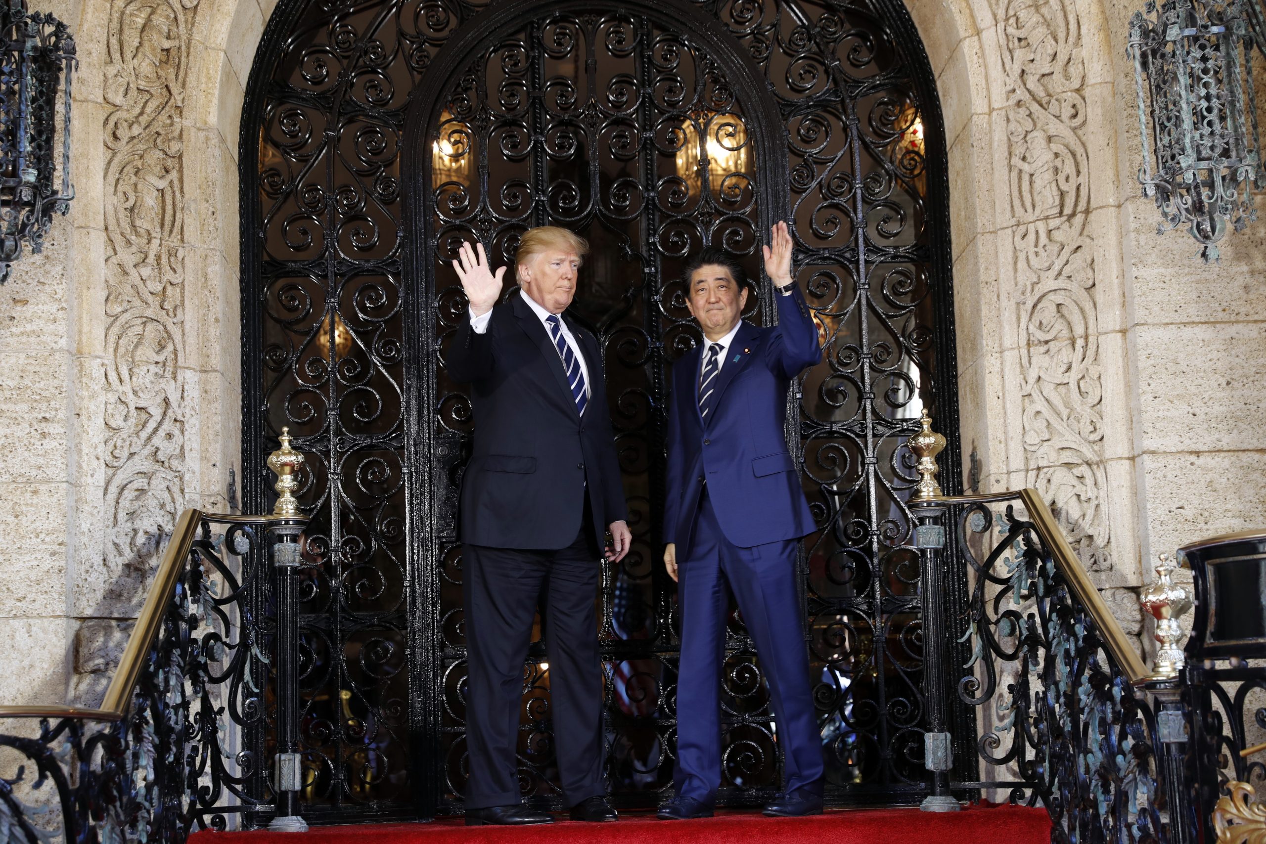 Trump, Japanese Prime Minister Shinzo Abe kick off high-stakes summit ...