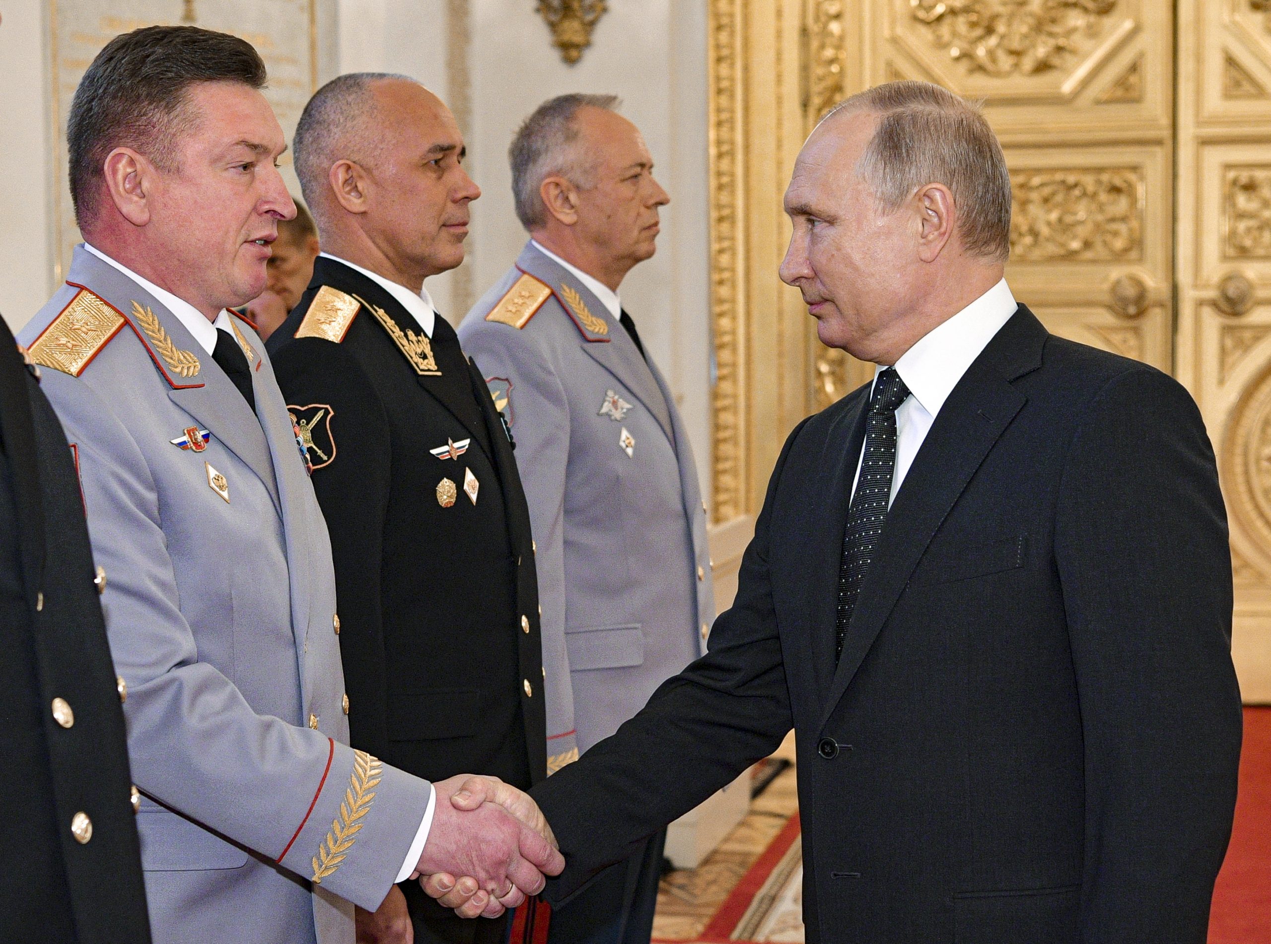 Russia replaces prominent commander in Ukraine: Reports - Washington ...