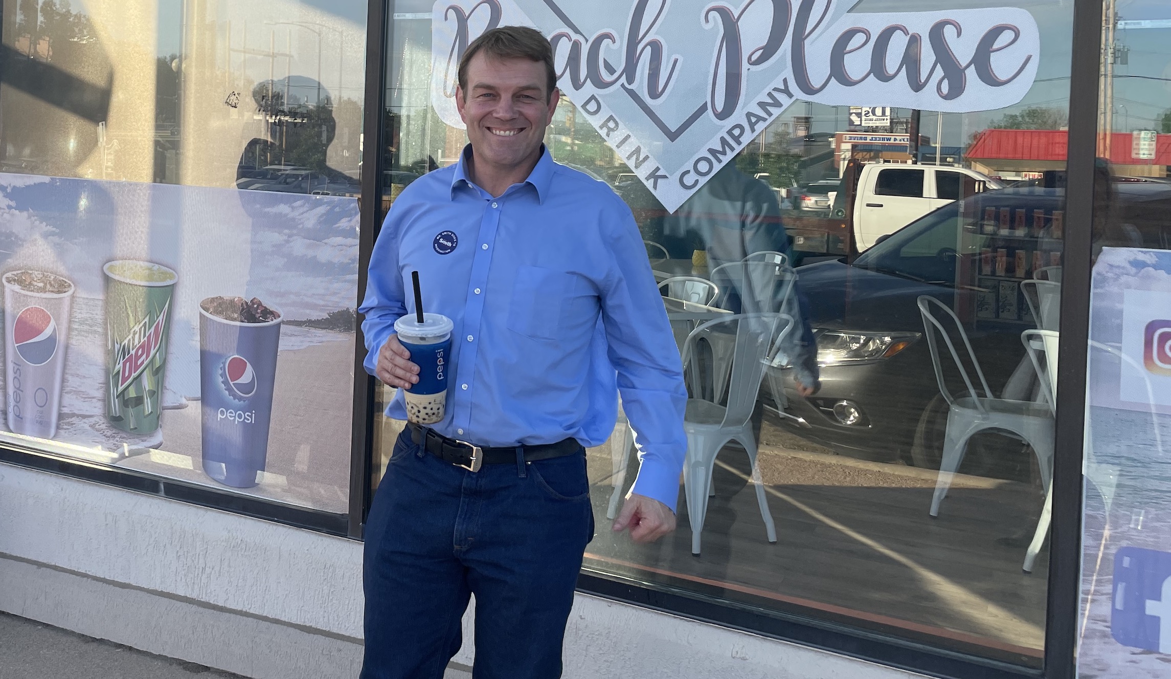 Meet the cast of characters challenging Liz Cheney in Wyoming ...