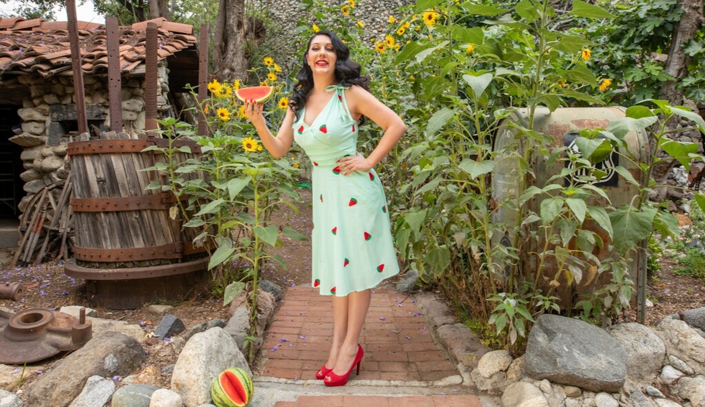 ‘Singled out’: California VA to inspect outfits of WWII glamour girls ...