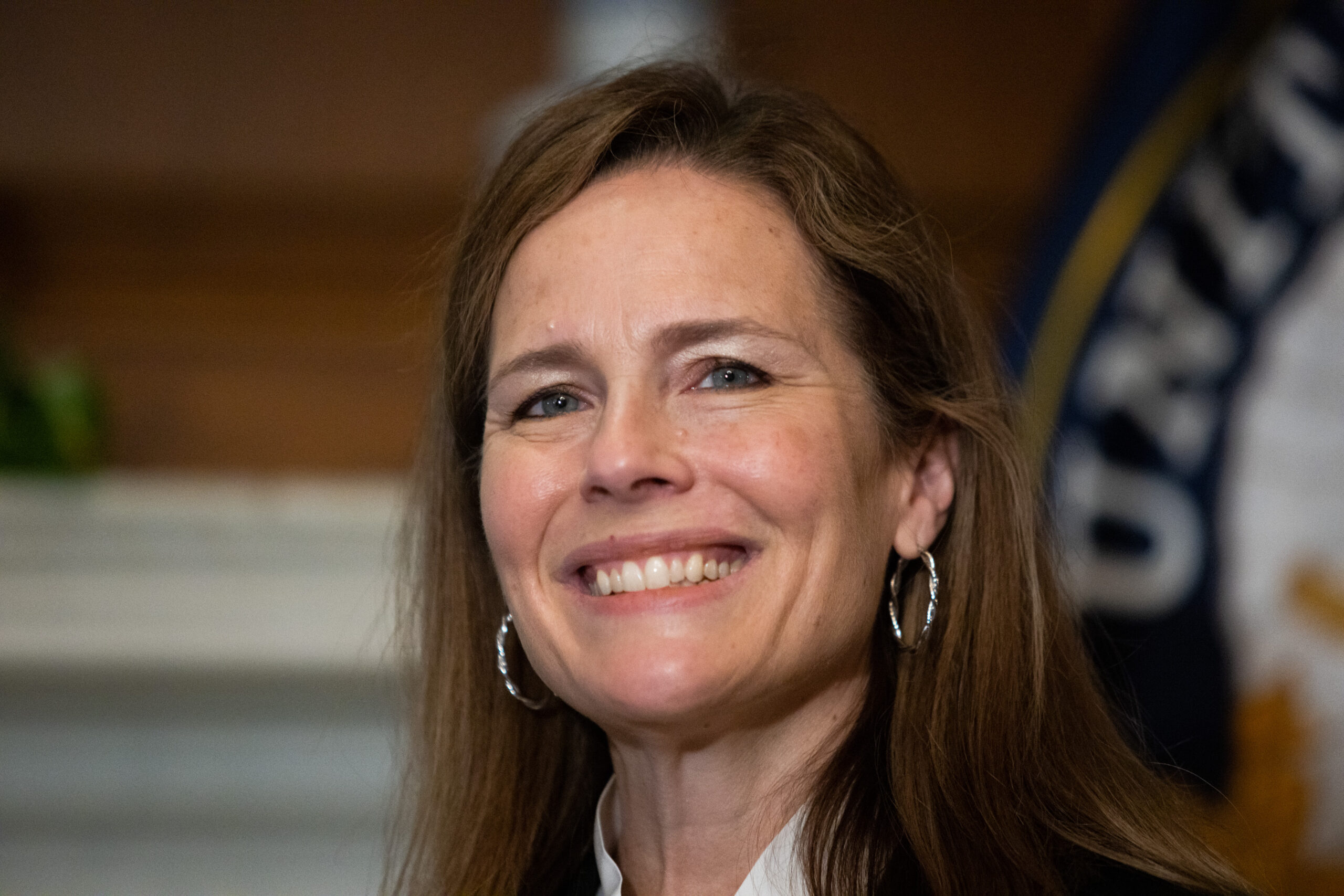Amy Coney Barrett ends streak of complete agreement with Clarence ...