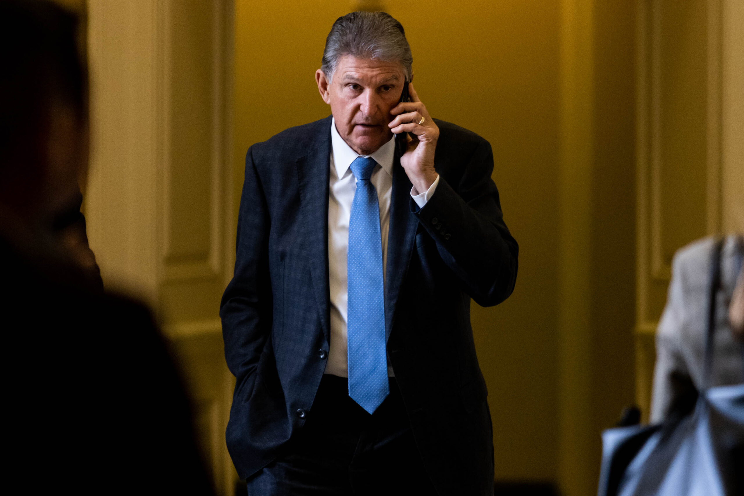 The Debrief with Chris Irvine: Third-party candidates scrambling in ...