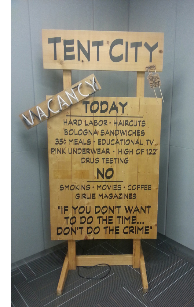 Arizona’s Tent City Jail: Where prisoners wear pink underwear, eat ...