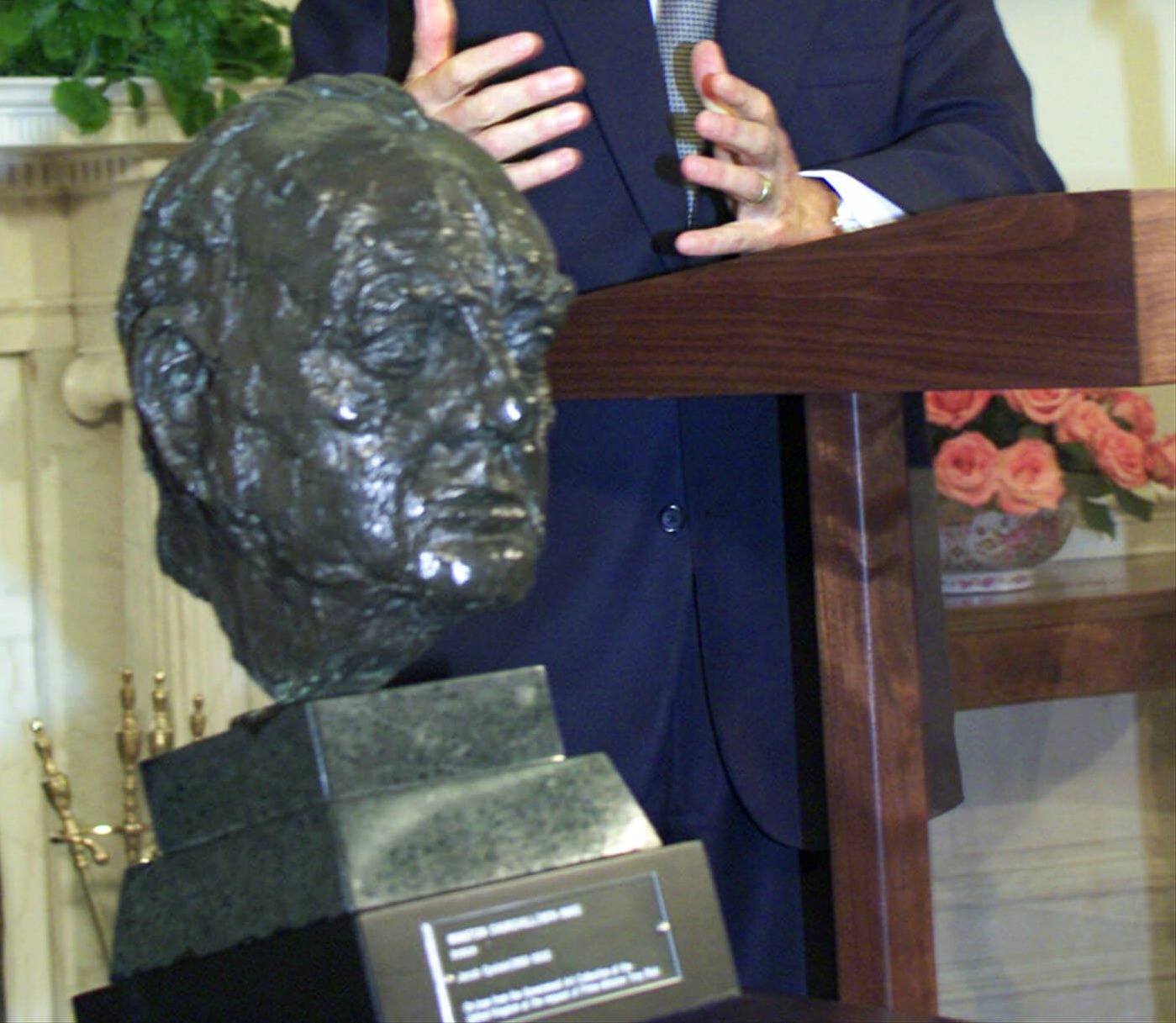 Obama explains removal of Churchill bust from Oval Office - Washington ...