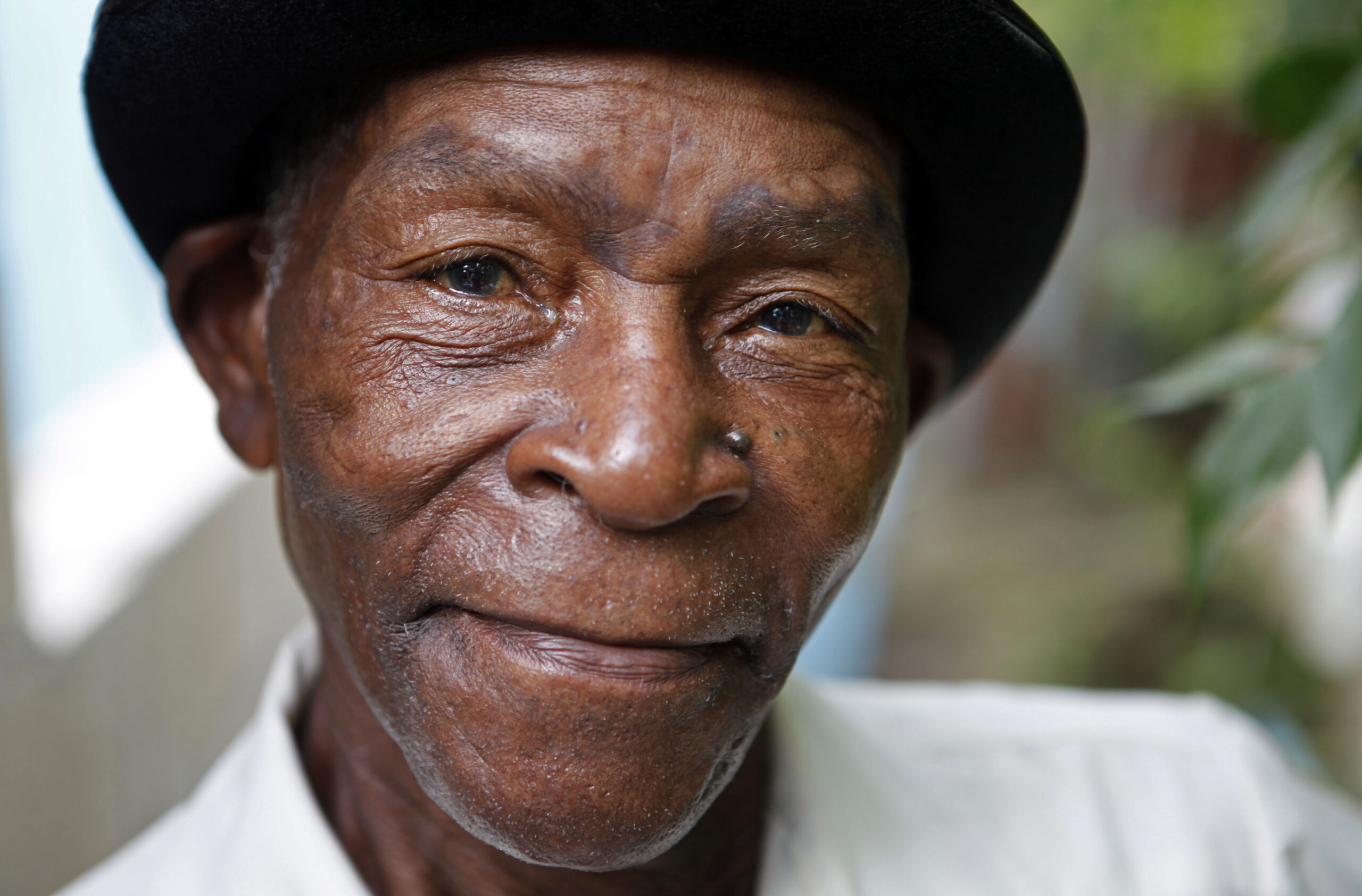 Mento performer Joseph 'Powda' Bennett dies at 76 - Washington Examiner