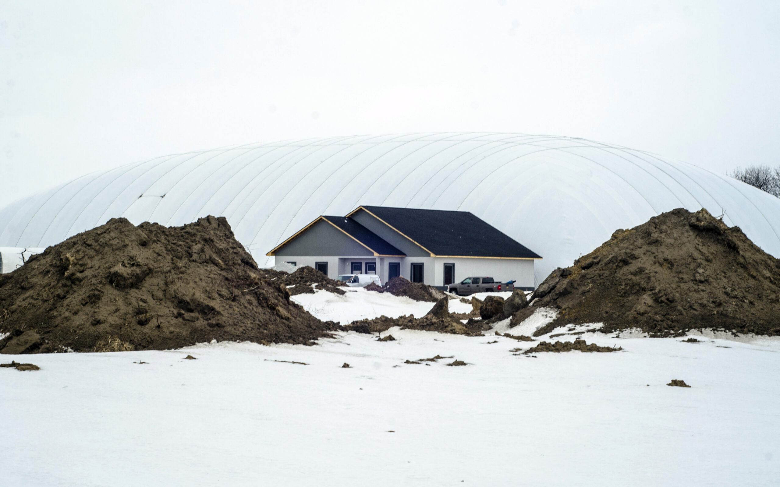 Cold weather delays indoor sports complex opening - Washington Examiner