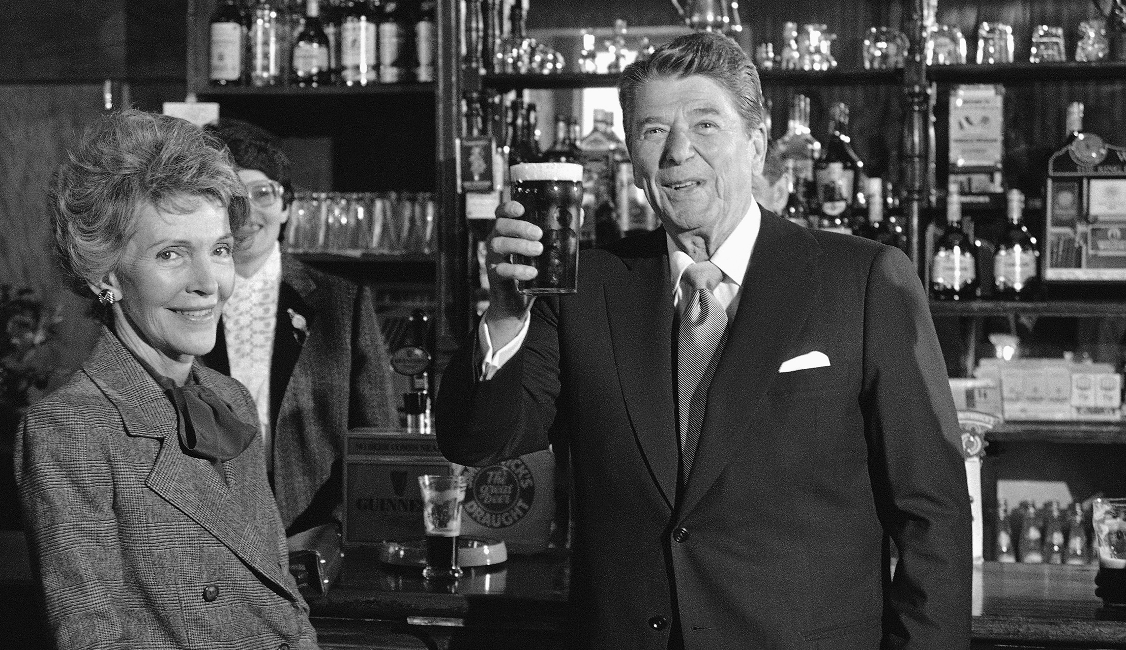 Ronald Reagan decided 33 years ago that 18-year-olds can’t buy a beer ...