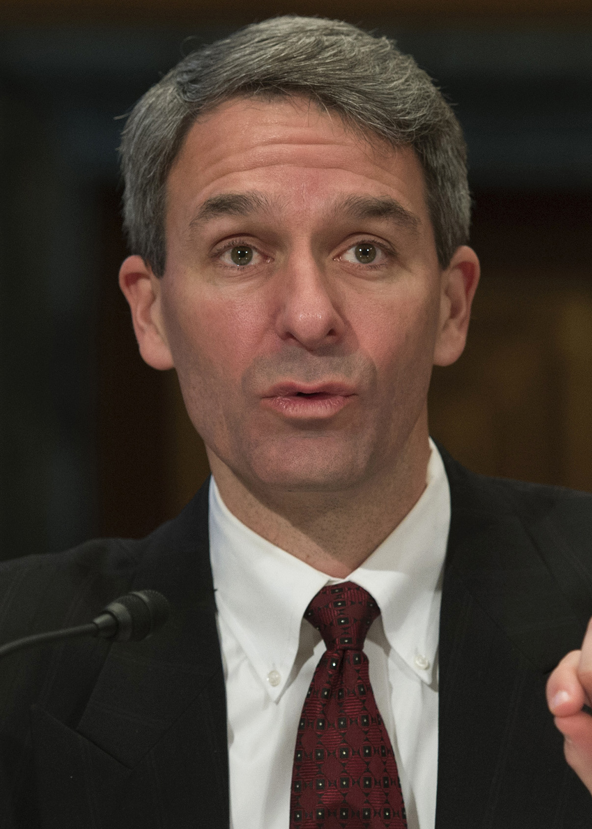 Cuccinelli curtailing work permits for those with pending asylum cases ...