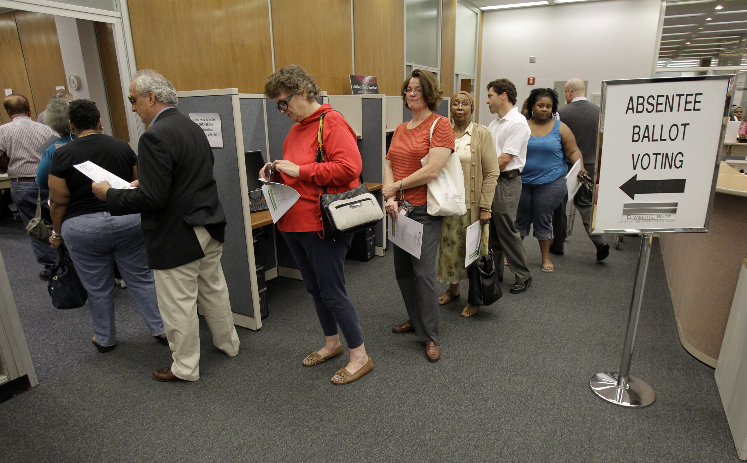 US party identification shifts toward Republicans in latest Gallup poll ...