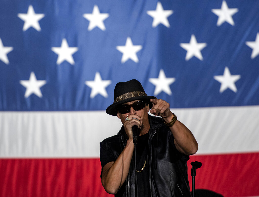 Kid Rock tells crowd at Trump rally to ‘hit record’ because ‘fake media ...
