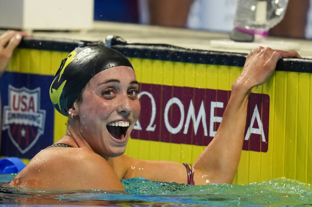 Congratulations To Emma Weyant The Real Woman Who Won The Ncaa 500