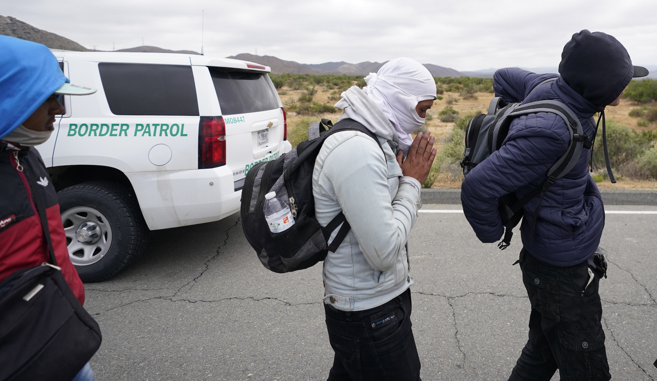 FBI searching for immigrants who crossed US-Mexico border with ISIS ...