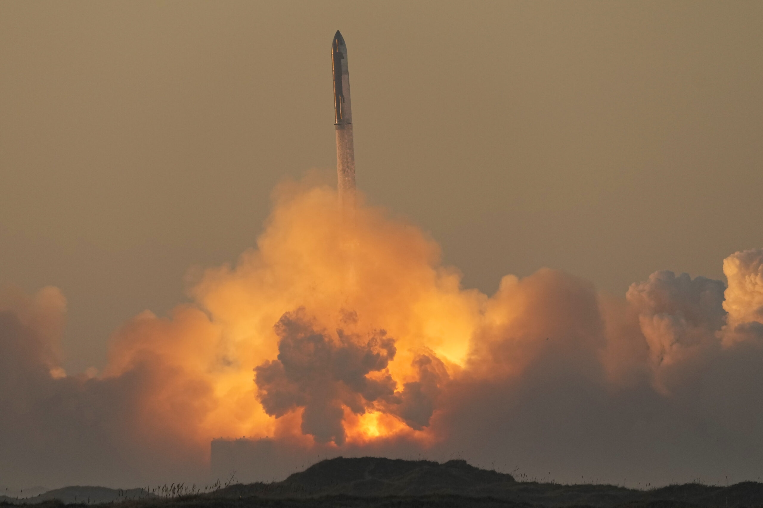 SpaceX praises ‘incredibly successful day’ after rocket blew up mid ...