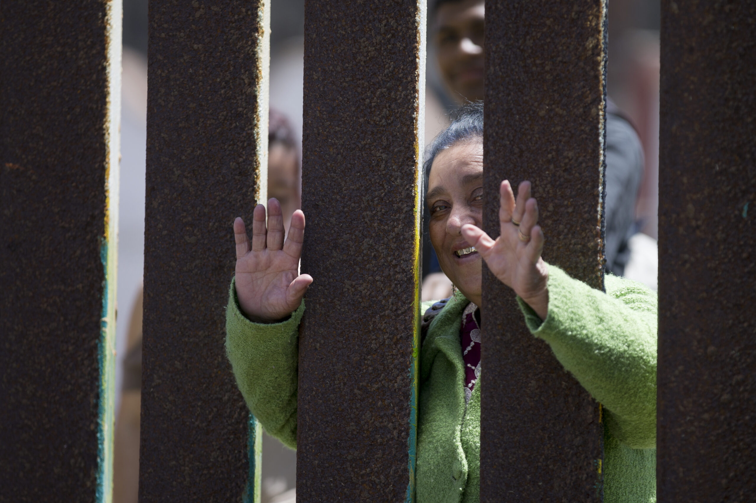 Global border wall construction up 250%, crossings ‘almost zero ...