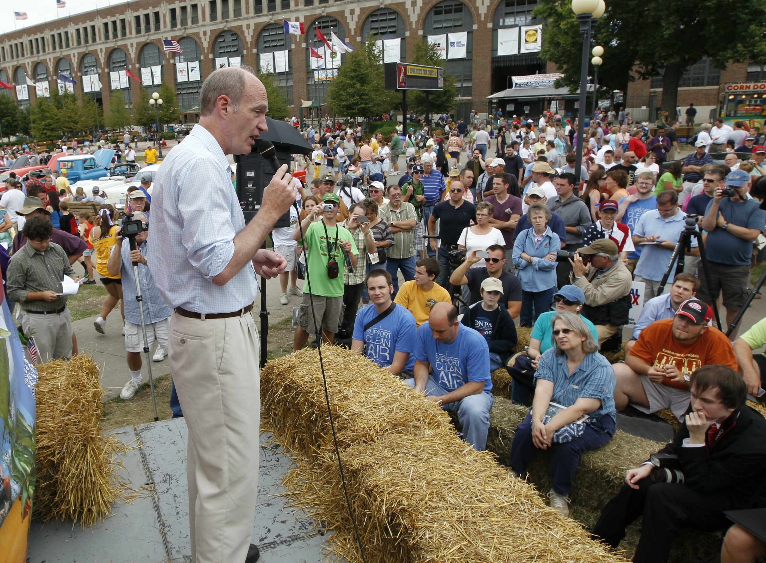 McCotter undeterred by poor poll showings - Washington Examiner
