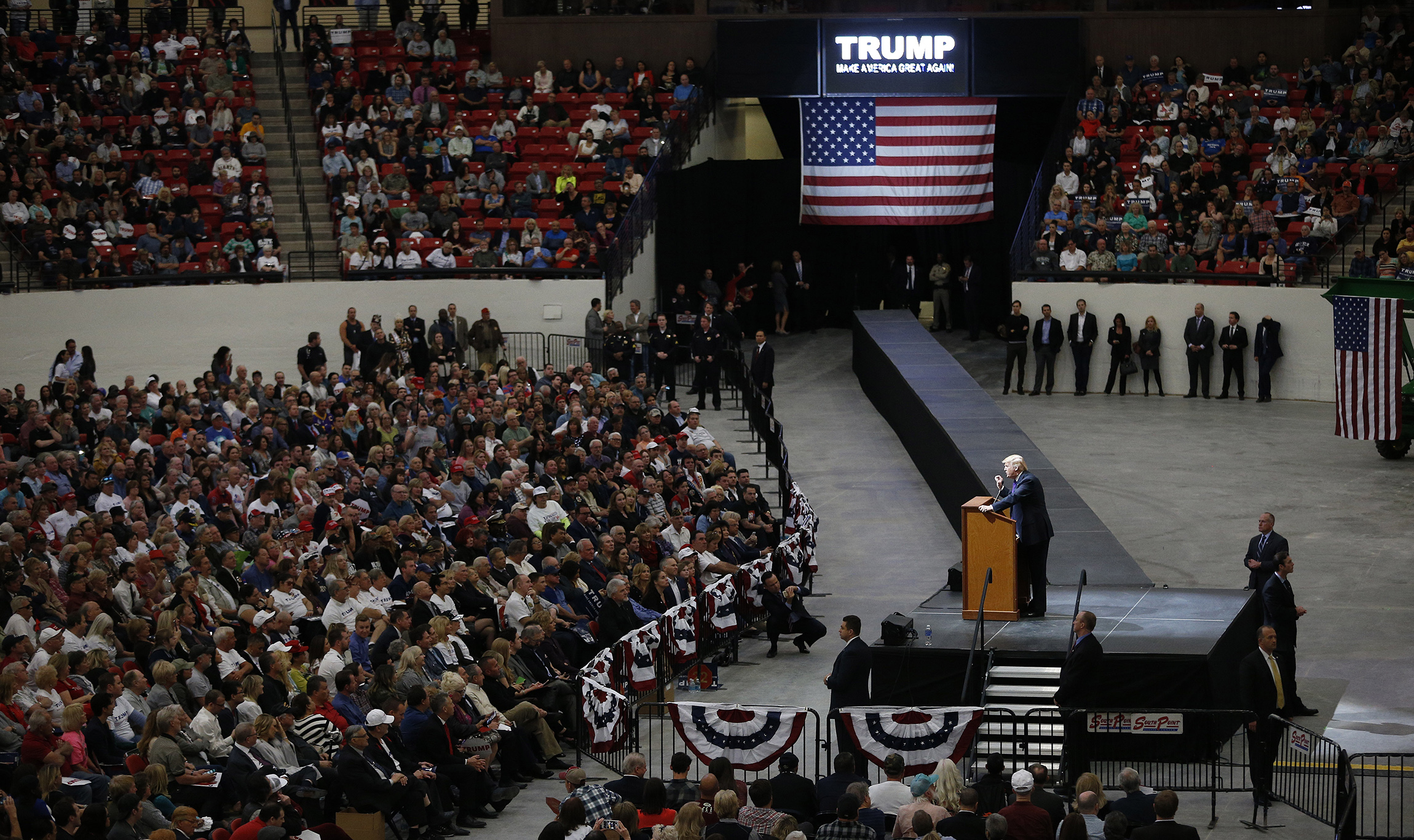 19-year-old man tried to kill Trump at Las Vegas rally, officials say ...