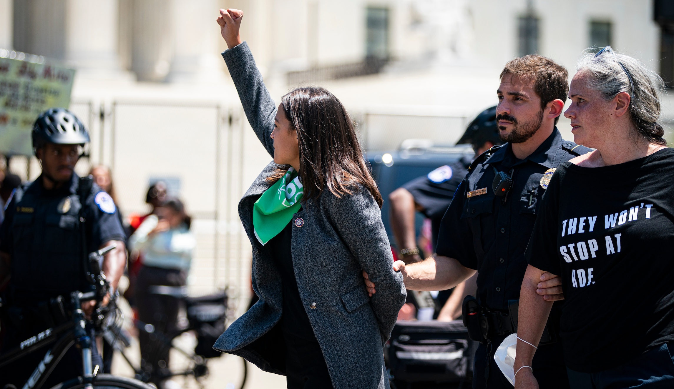 AOC insists she wasn’t faking being handcuffed - Washington Examiner