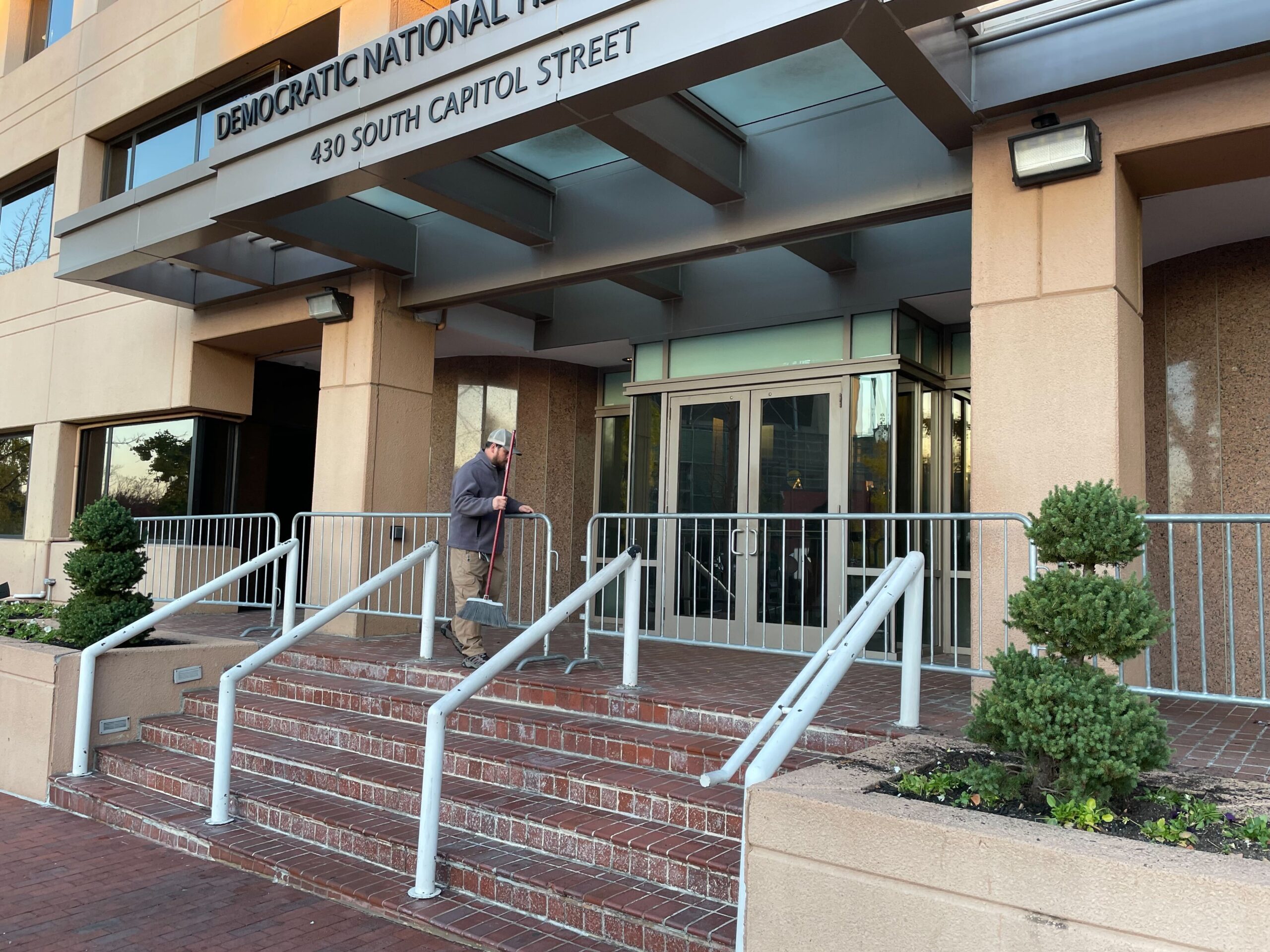 Cleanup underway after violent protest at DNC headquarters leaves six ...