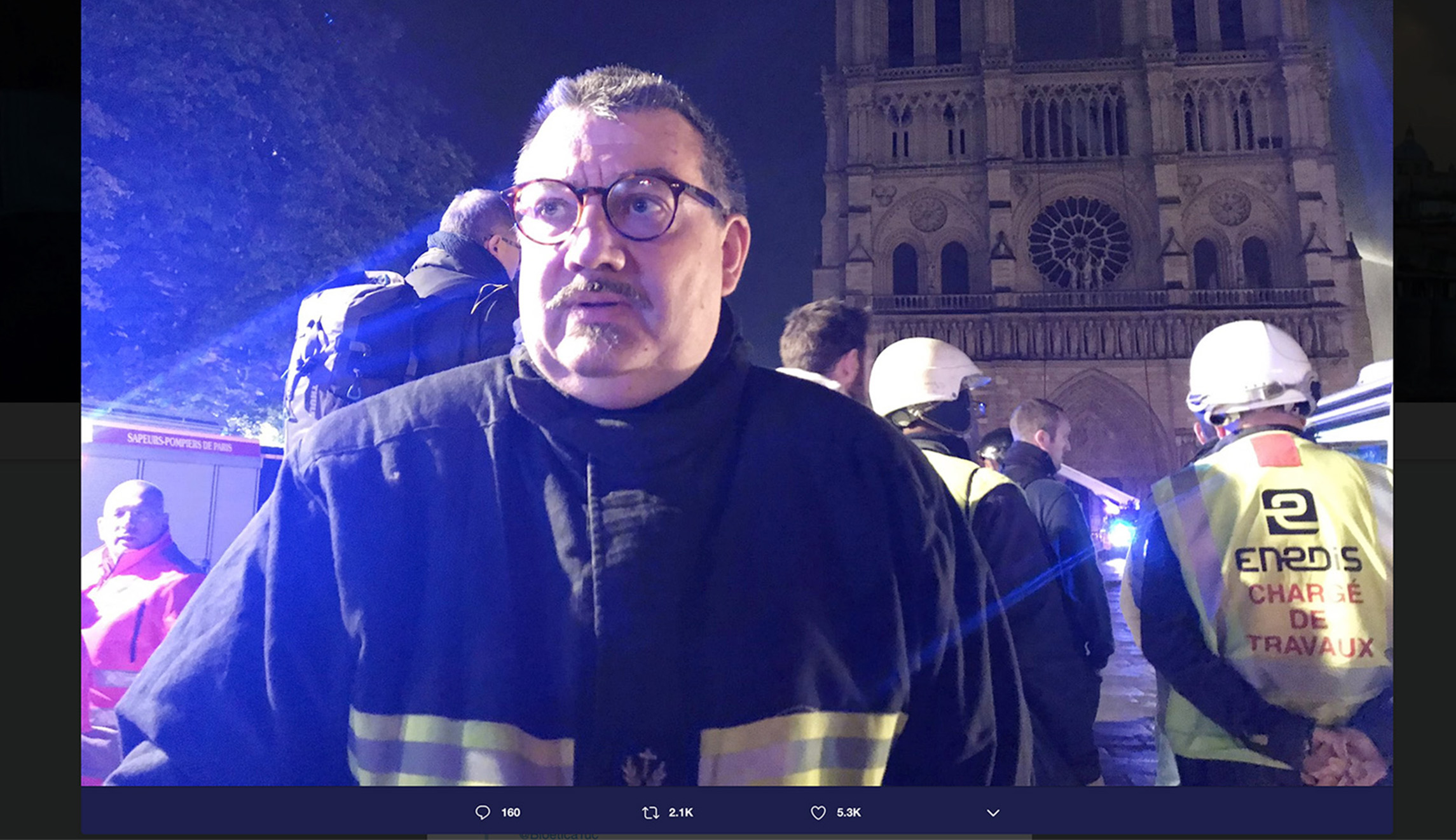 Fire chaplain ran into burning Notre Dame to save crown of thorns ...