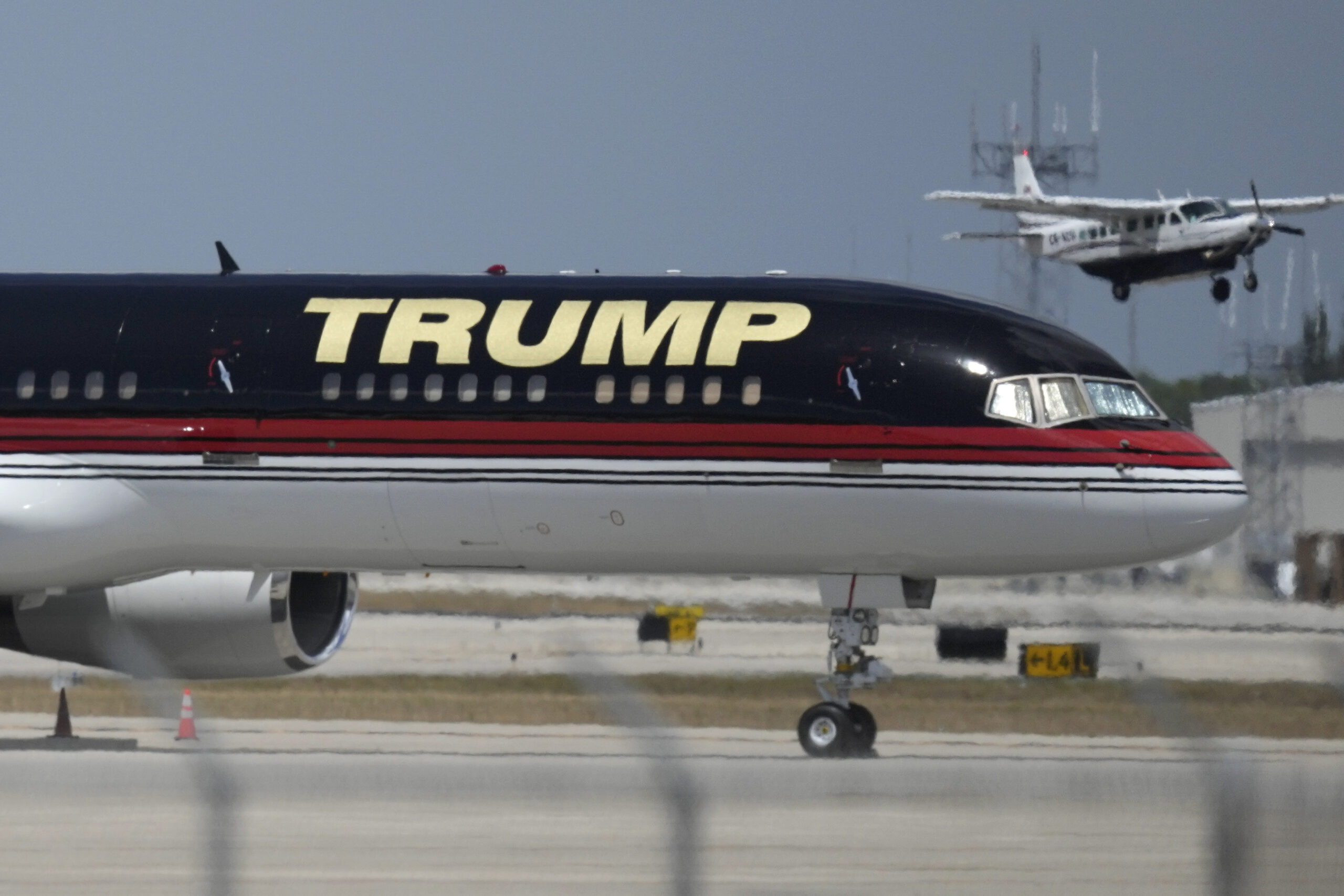 WATCH LIVE: Donald Trump’s plane on standby at airport ahead of ...